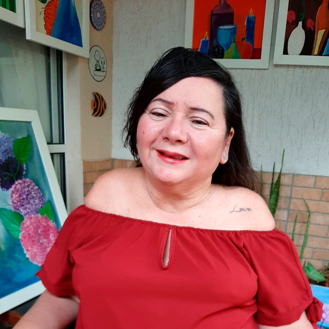 Pintora e escritora tetraplégica lança coletânea de poemas nesta quarta ...